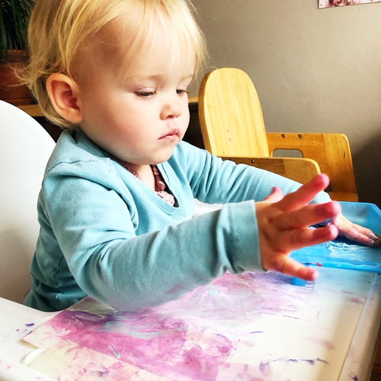 Uitademen en inademen: harmonieuze dagen met kinderen creëeren