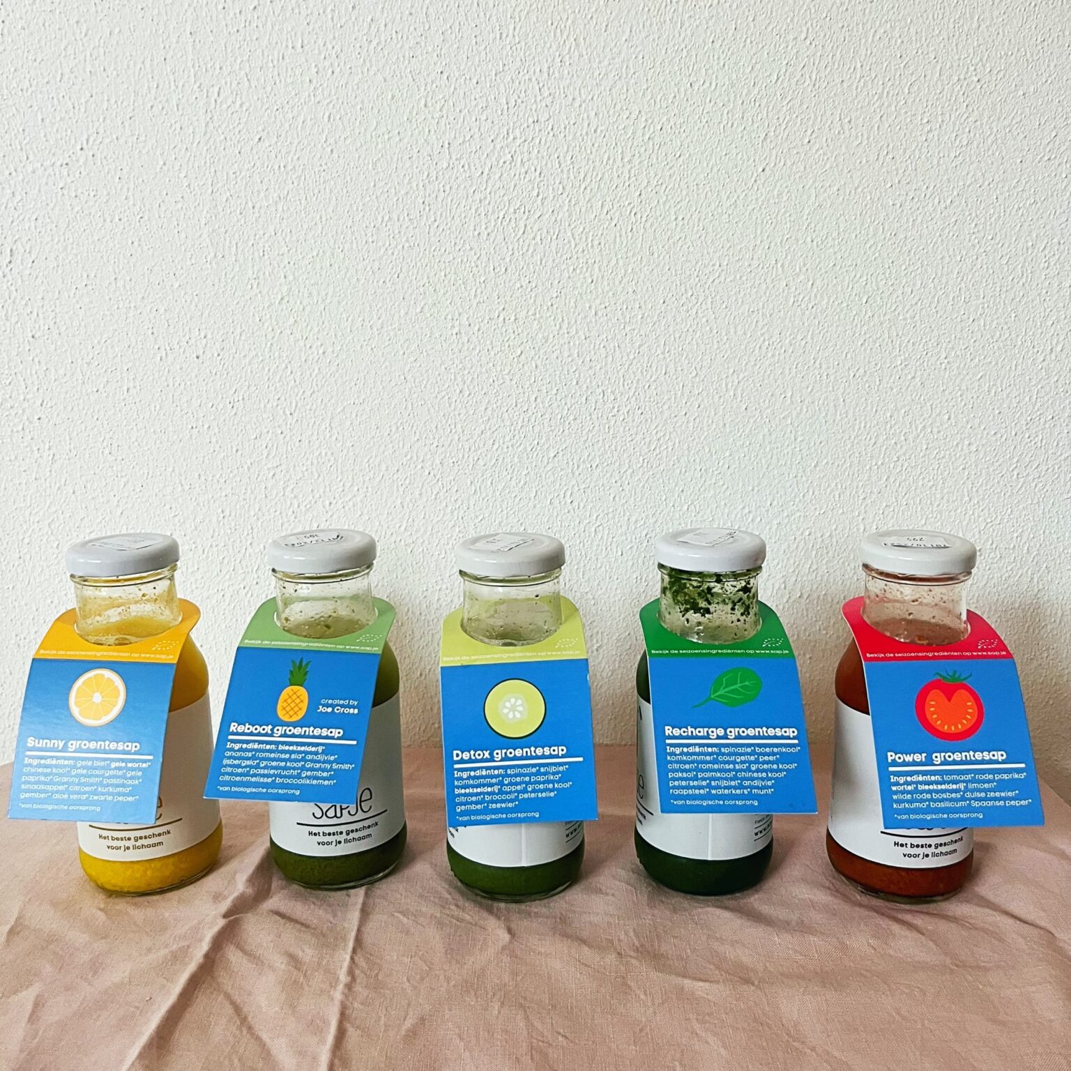 Sapje: veganistische, biologische en koud geperste sappen